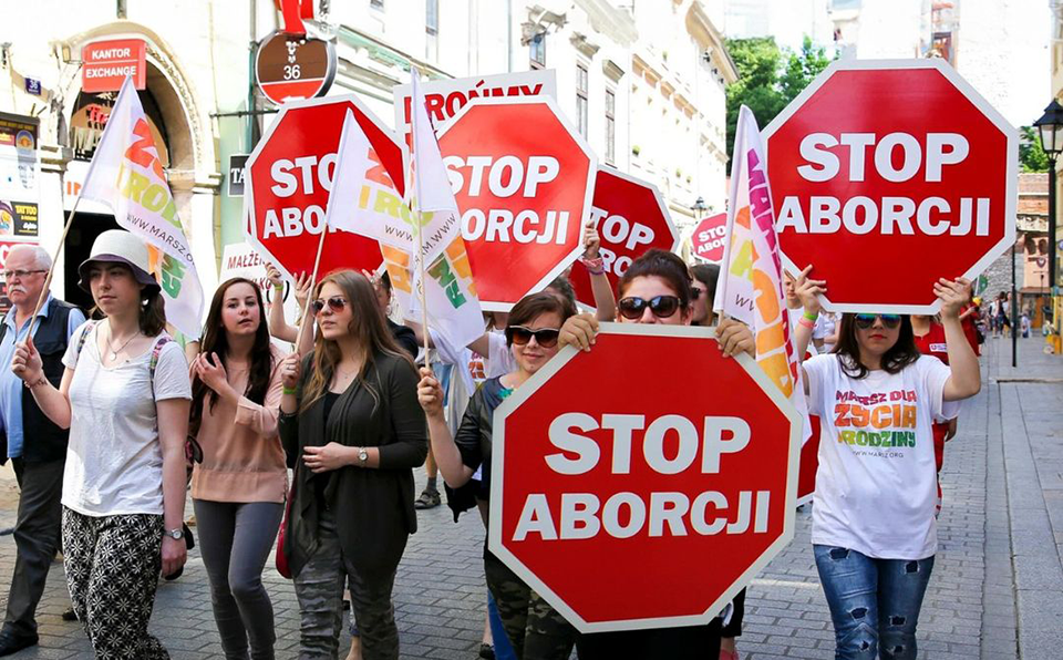 Tens of thousands gather for pro-life march in Poland